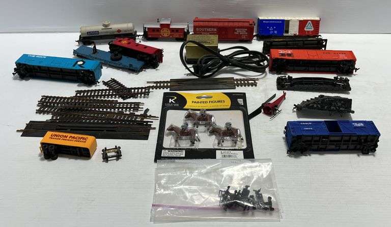 HO Scale train accessories and train cars, up to 6 3/4"L - Albrecht ...