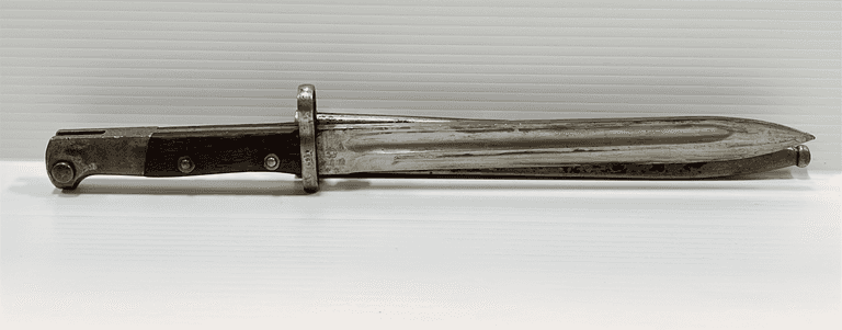 Bayonet and Scabbard, on guard, C. 4669 on blade, CEWG, shield with ...