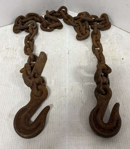 Heavy duty log chain with two hooks, 3/8" x 6' - Albrecht Auction Service