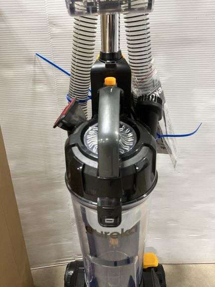 Eureka power speed vacuum, store display, new - Albrecht Auction Service