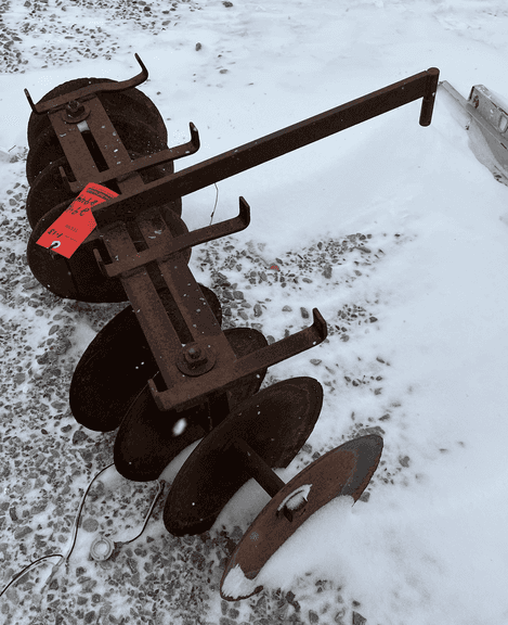 Riding mower pull-behind disc, 12" x 40" x 26", used - Albrecht Auction ...