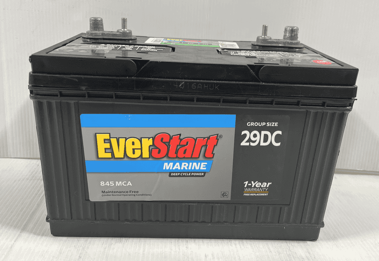 12V Deep cycle Marine battery, Everstart 29DC brand, 845 cranking hours, 122Ah, fully charged ...
