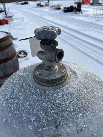 100 lb. LP Gas tank for repurpose, has a leak bottom of tank - Albrecht ...