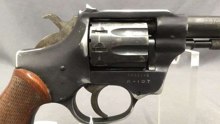 High Standard Sentinel Deluxe .22 LR 10-Shot Classic American Revolver ...