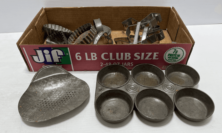 (12) Antique cookie cutters, include: Antique tin soldered cookie ...