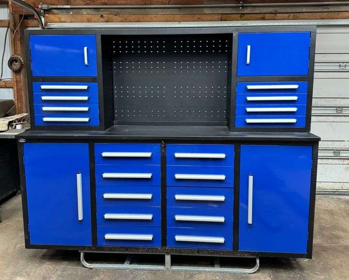New Tool Box, Never Used - Albrecht Auction Service