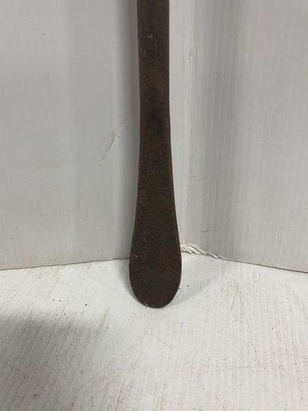 (4) Unusual crow bars and lift, up to 25"L - Albrecht Auction Service