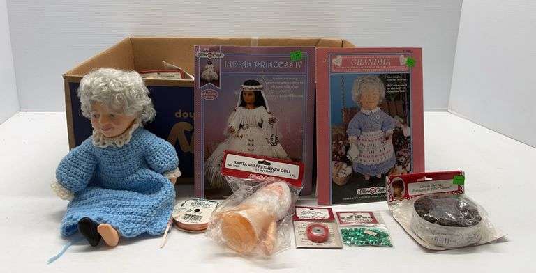 Older fibre craft Native American Indian Chief and Princess dolls ...