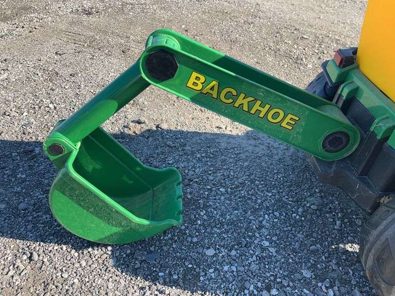 John Deere ride on tractor with ladder and backhoe, has new battery and ...