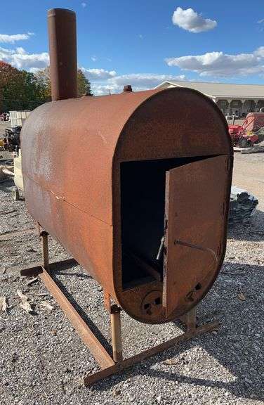 Wood/Trash burner, 27"W x 62"L, rusty - Albrecht Auction Service