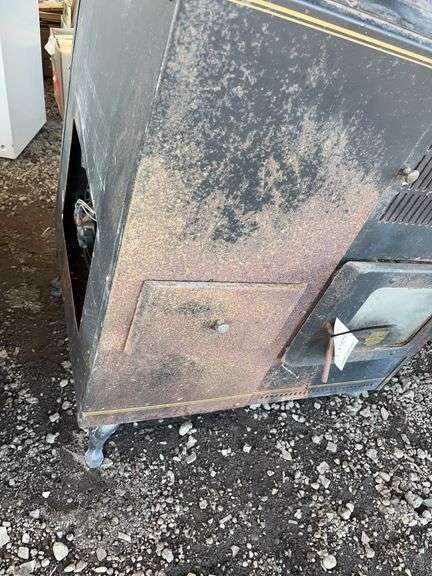 Corn/pellet stove, 30"W x 30"L, overall- 45"H, fans and auger work ...