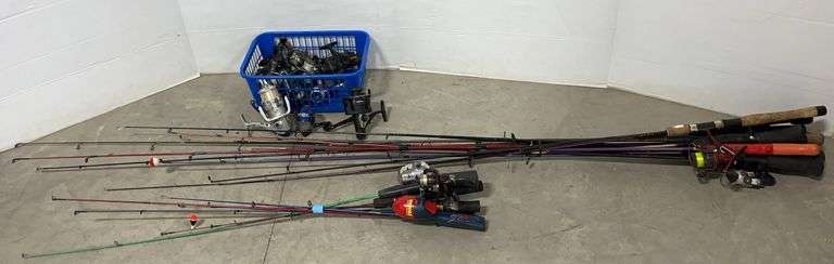 (12) Long fishing rods, includes: Gatorback, SB Eclipse, Thunderbird ...