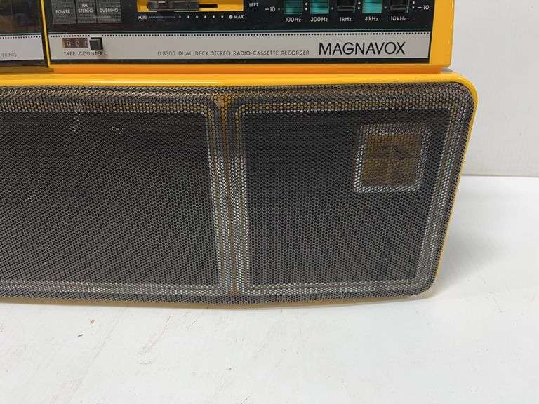 Magnavox D8300 dual deck stereo radio cassette recorder, 19 1/2"L ...