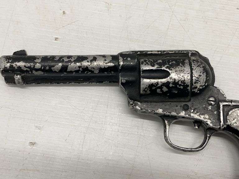 (2) Metal Prop Guns, Colt 45 and Colt 45 Revolver, TN232 - Albrecht ...