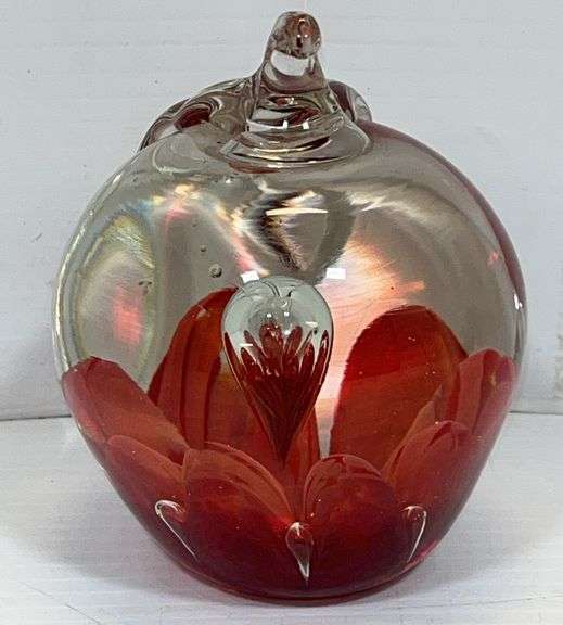 Wheaton ware 1979 Blown glass apple paperweight, 4"H - Albrecht Auction ...