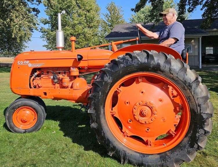 This item Selling ABSOLUTE! ~~~ 1950 CO-OP E4 Tractor, Made in Canada ...