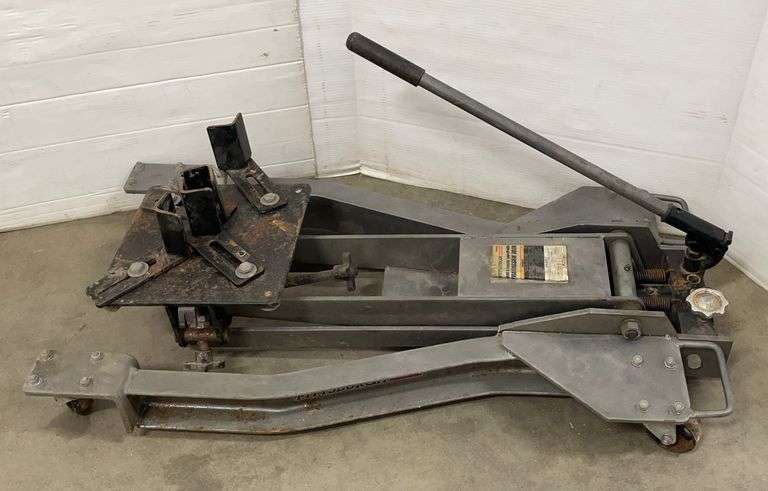 Pittsburgh low-profile transmission jack, 2,000 lb. - Albrecht Auction ...