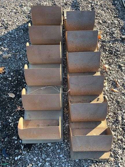 Shop shelves or planter boxes, used, as is - Albrecht Auction Service