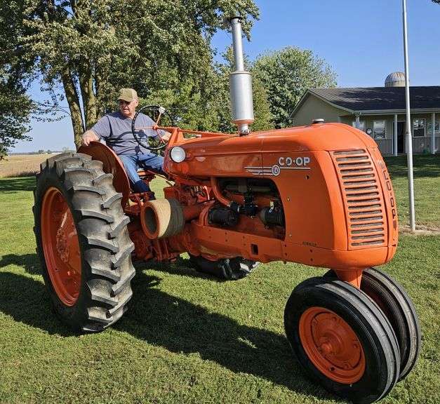 This item Selling ABSOLUTE! ~~~ 1950 CO-OP E4 Tractor, Made in Canada ...