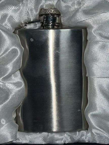 Fondini watch and flask set, flask set- 4"H, NIB - Albrecht Auction Service