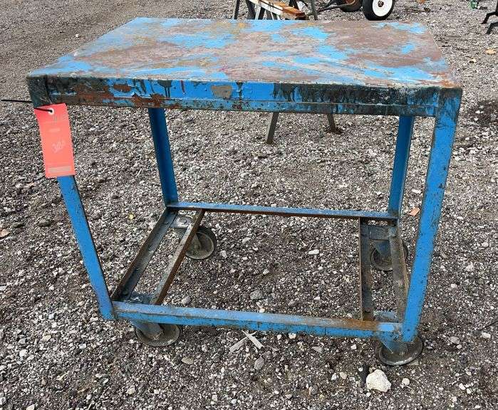 Blue metal cart, 30" x 21" x 31" - Albrecht Auction Service