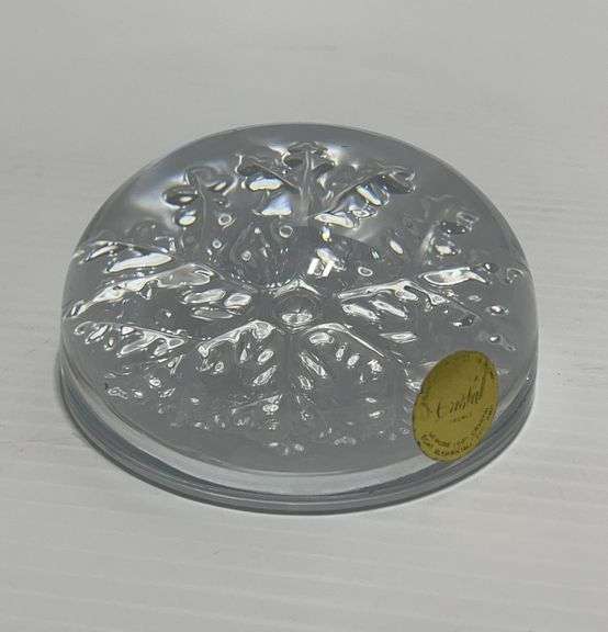 Older Cristal France 24% lead crystal snowflake dome paperweight, maker ...