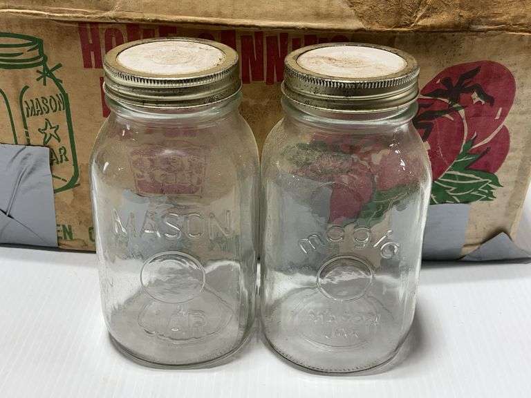 Box of (12) Antique Mason jars, quart size - Albrecht Auction Service