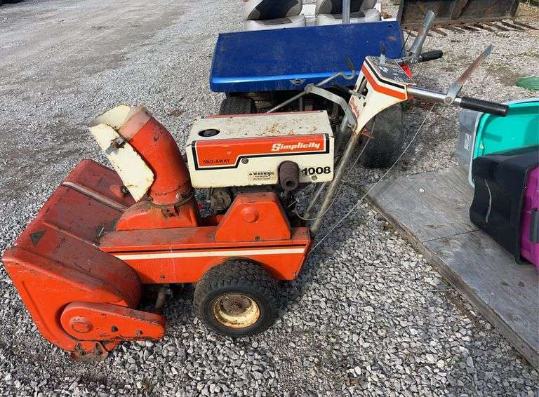 Simplicity model 1008 2-stage Sno-Away snow blower, 8 HP Briggs ...