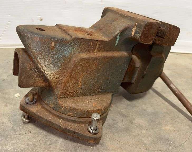 Craftsman bench vise, 4"W jaw - Albrecht Auction Service