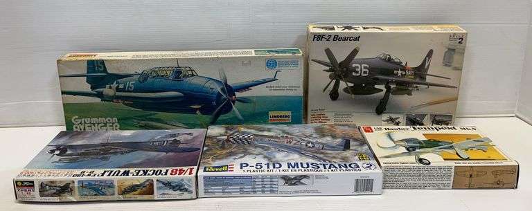 (5) WWII Military Airplane Models, box- up to 20"L - Albrecht Auction ...