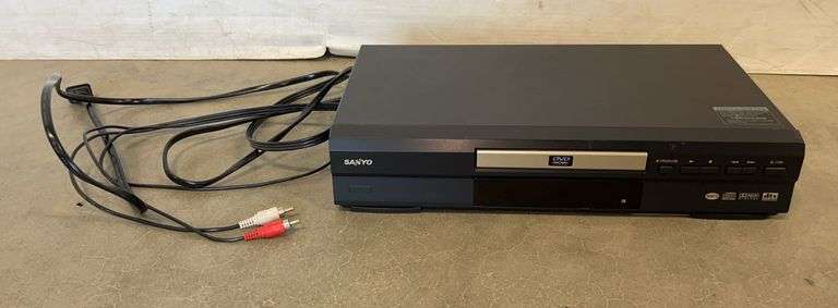 Sanyo DVD player, no remote included, works - Albrecht Auction Service