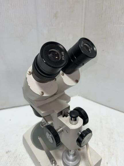Wards stereo microscope, for geology or slide prep, 12"H, both upper ...