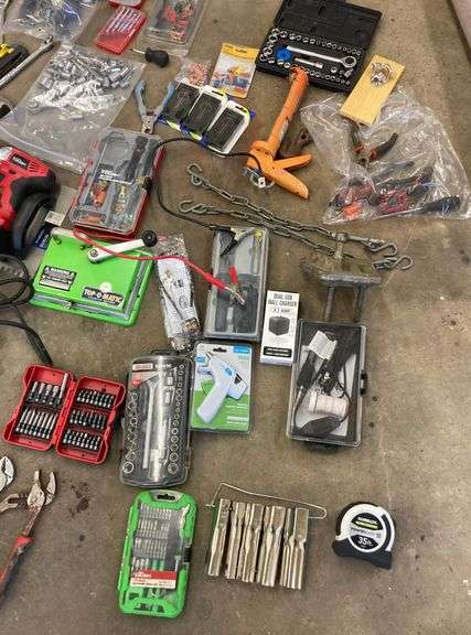 Cordless and electric drills, sockets, new socket sets, tape measures ...