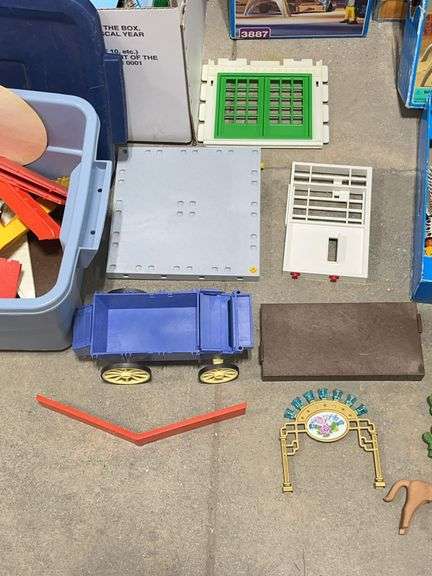 Playmobil building sets, include: Police Station, Catapult, Castle ...