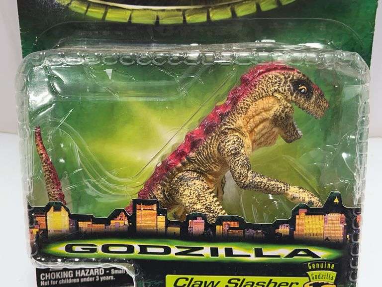 Godzilla claw slasher baby Godzilla gashing terror talons 5" action ...