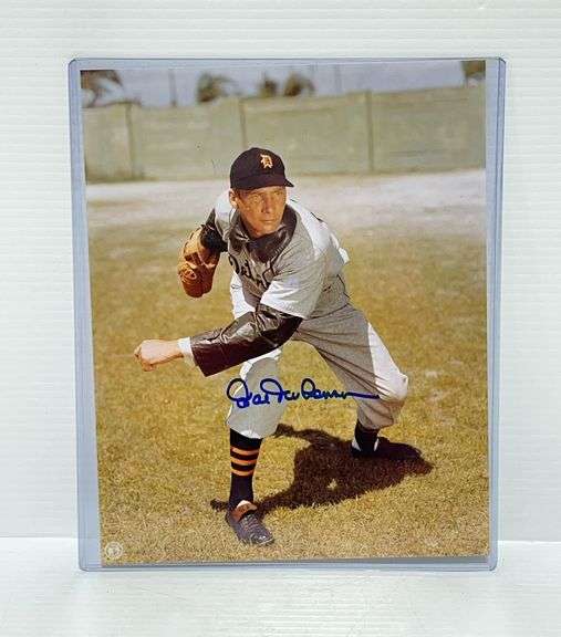 Signed/autographed 8x10 photo of Detroit Tigers hall of fame pitcher ...