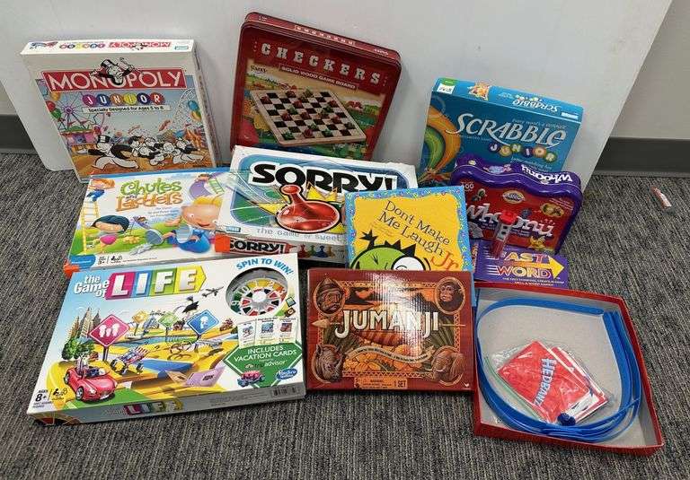Various games, includes: Whoonu; Headbanz (no box); Don't Make Me Laugh ...