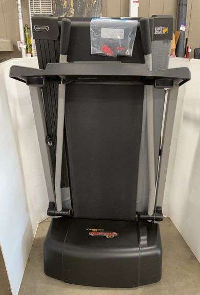 Proform 400 Crosswalk treadmill, batteries in system, tells walking ...