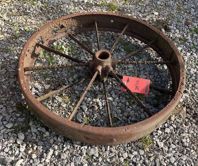 Decorative steel spoke wheel, 30"Dia, very rusted - Albrecht Auction ...