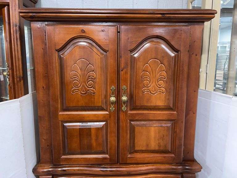 Samuel Lawrence Furniture three drawer dresser with hutch,39 1/2"W x 22 ...