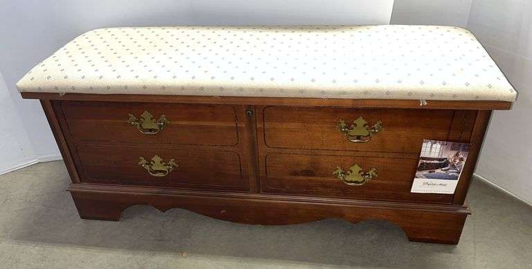 Virginia Maid cedar chest with upholstered top, 44