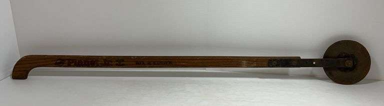 Older tool, No. 2 Edger Planet Jr. 44"L - Albrecht Auction Service