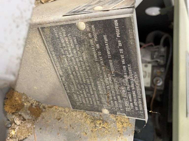 Moncrief L.P. Gas Furnace, 27,500 BTU/HR, 53"H, works - Albrecht ...