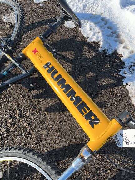 Hummer mens bike, 26", tires flat - Albrecht Auction Service