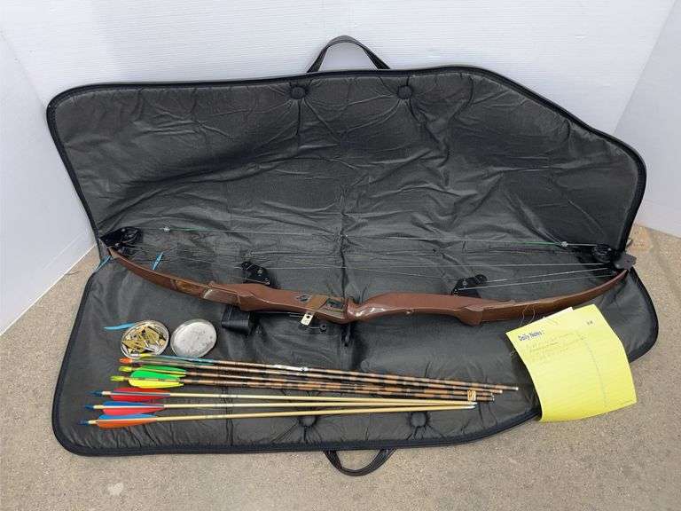 Bear Whitetail Hunter Compound Bow with (8) Arrows with Broadheads ...