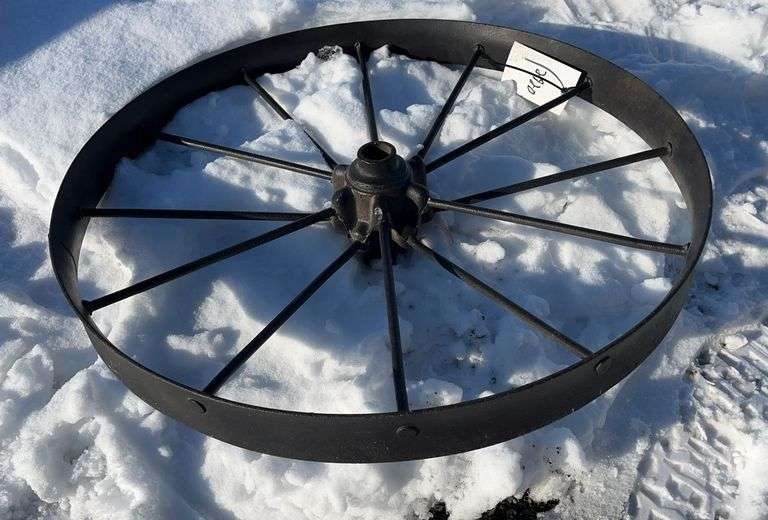 30" Steel wheel - Albrecht Auction Service