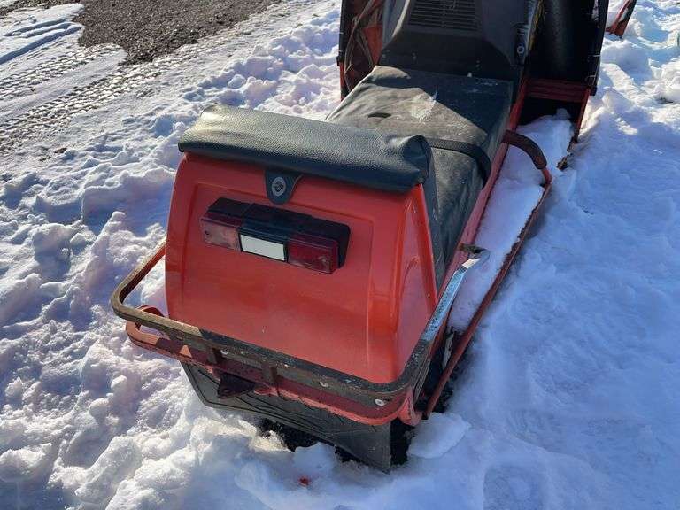 1970s Moto-Ski Capri 292 snowmobile, did run 5 years ago, pulls over ...
