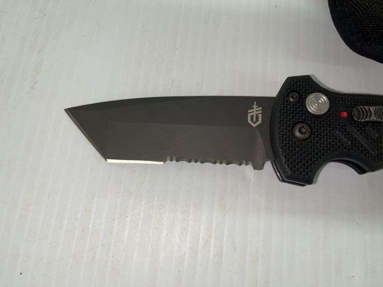 Gerber Fully Automatic Serrated S30V Corrosion-Resistant Steel Tanto ...