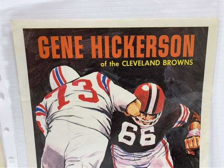(4) Vintage 1970s Topps football 8K10 posters featuring, Calvin Hill ...
