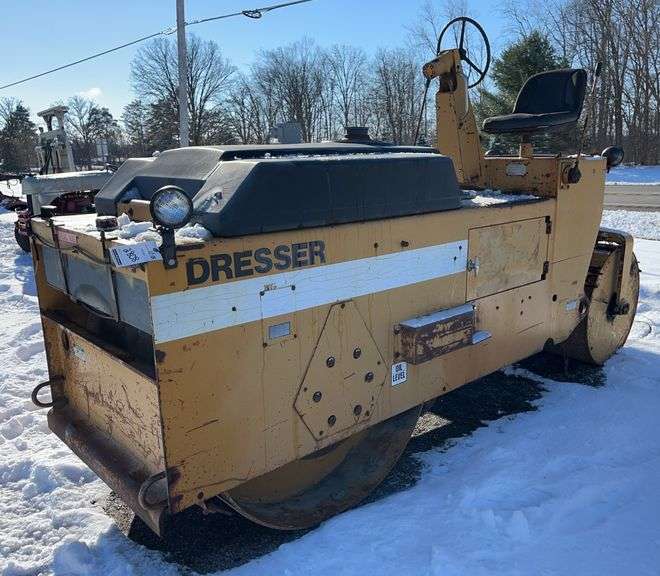 Dresser asphalt roller, model S3-5B - Albrecht Auction Service